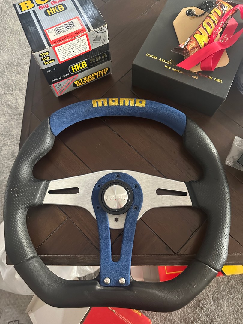 MOMO ITALY STEERING WHEEL, Car Accessories, Accessories on Carousell