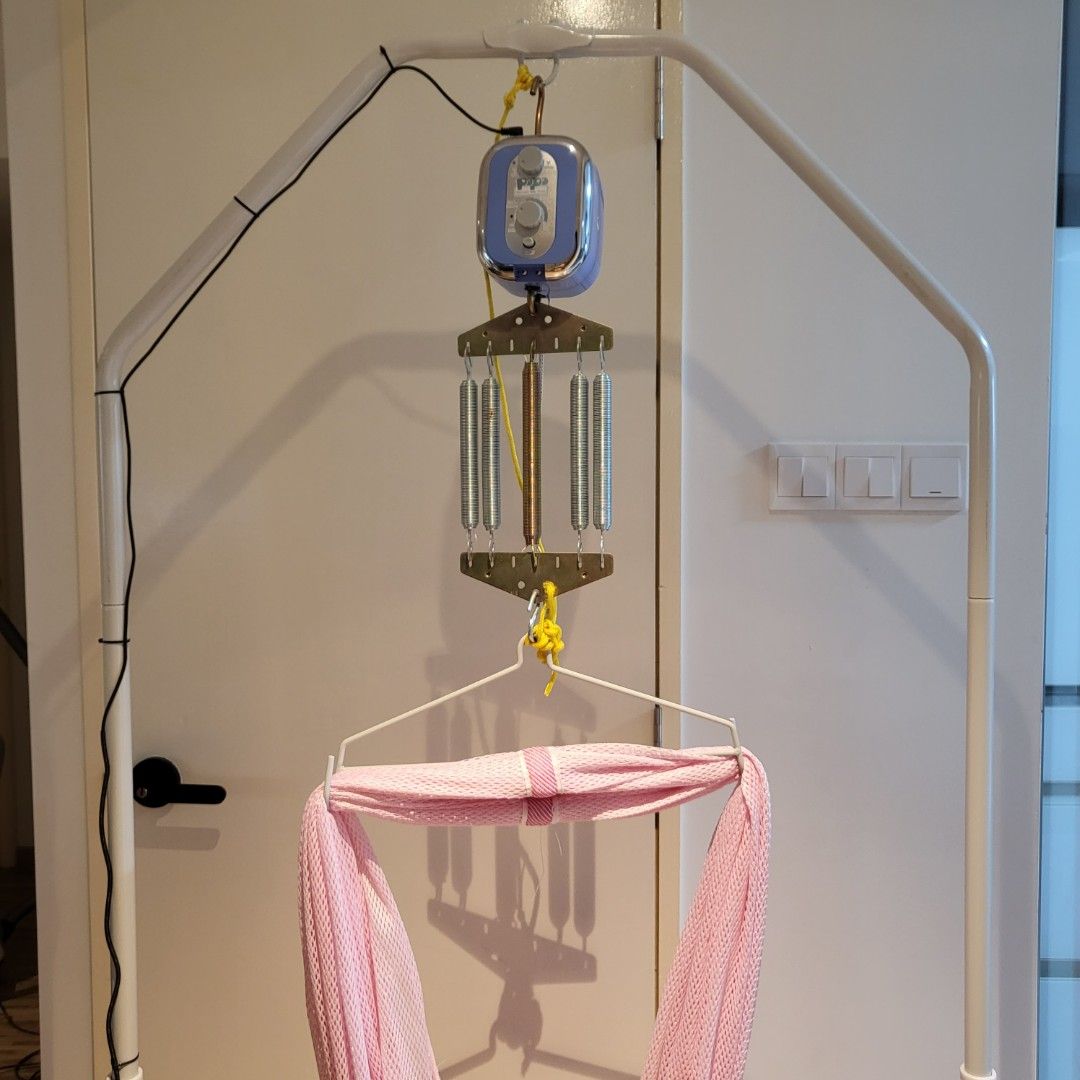 Motor baby swing, Babies & Kids, Baby Nursery & Kids Furniture ...