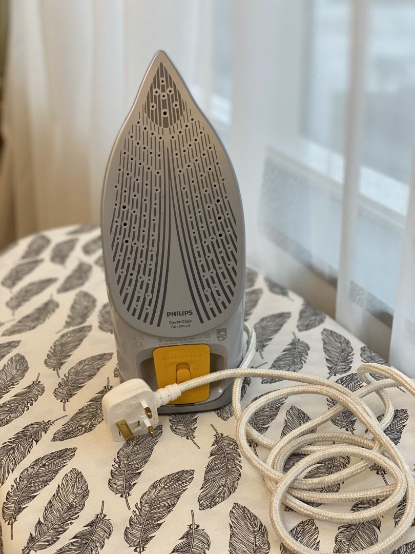 Philips Azur Steam Iron Advanced (2600W), TV & Home Appliances, Irons ...