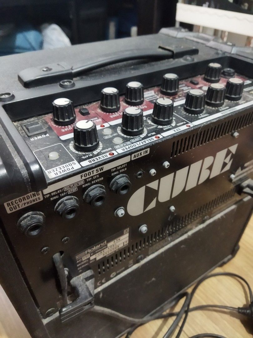 ROLAND CUBE-40XL Guitar Amplifier, Audio, Soundbars, Speakers ...