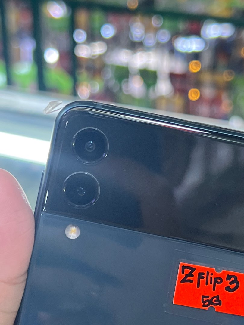 Samsung ZFlip 3 5G 256GB 2ndhand No Issue Openline, Mobile Phones ...