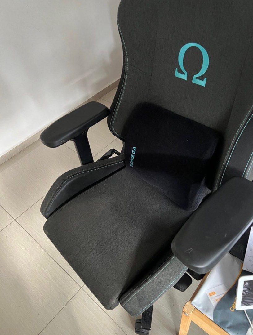 Secret Lab Omega 2020, Furniture & Home Living, Furniture, Chairs on ...