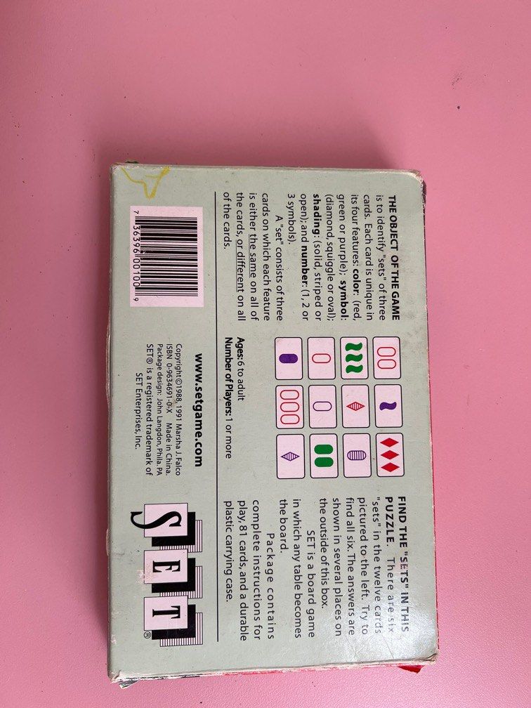 Set - The Family Game of Visual Perception, Hobbies & Toys, Toys ...