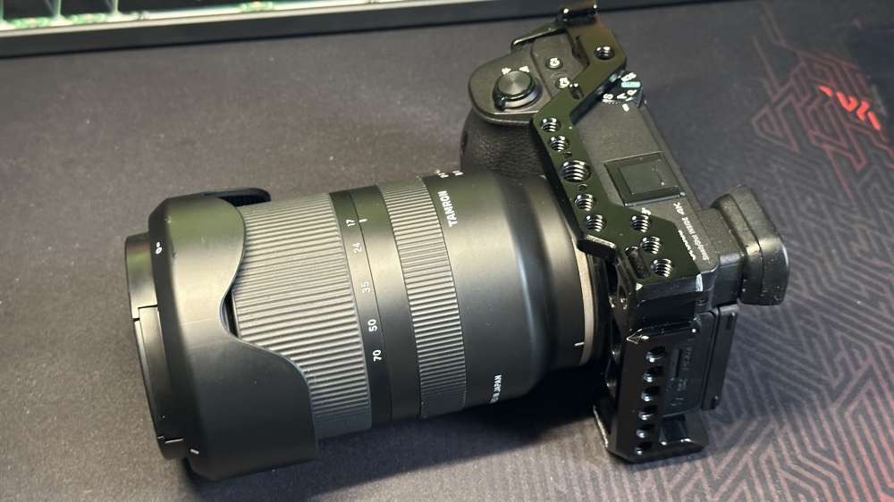 SONY A6600 連SmallRig 專用兔籠, 攝影器材, 鏡頭及裝備 - Carousell