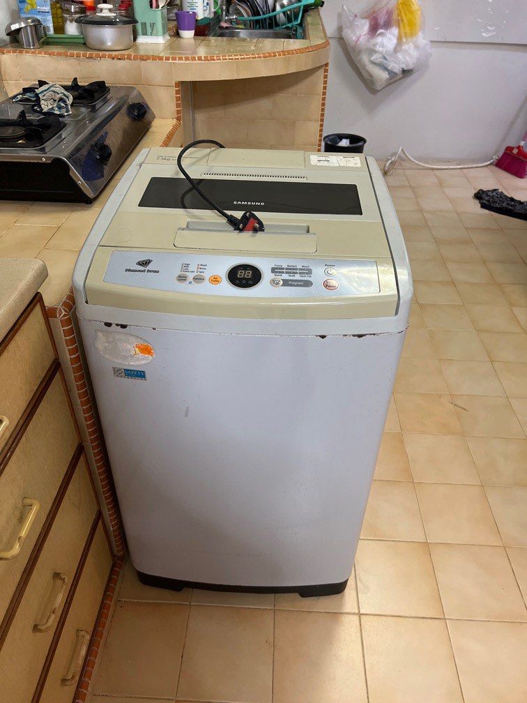 SPOILT washing machine, TV & Home Appliances, Washing Machines and ...