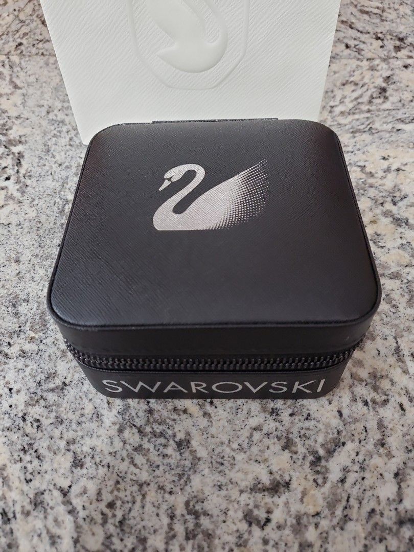Swarovski jewellery pouch/ box, Women's Fashion, Jewelry & Organisers ...