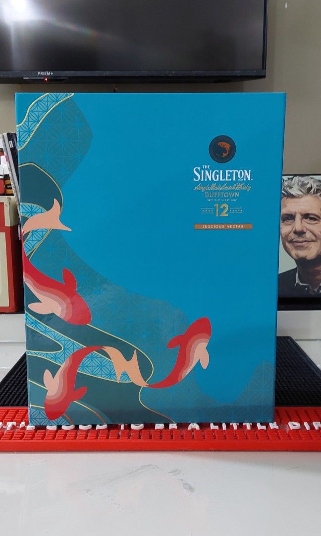 The Singleton 12yo Single Malt Gift Set 700ml 40% abv, Food & Drinks ...