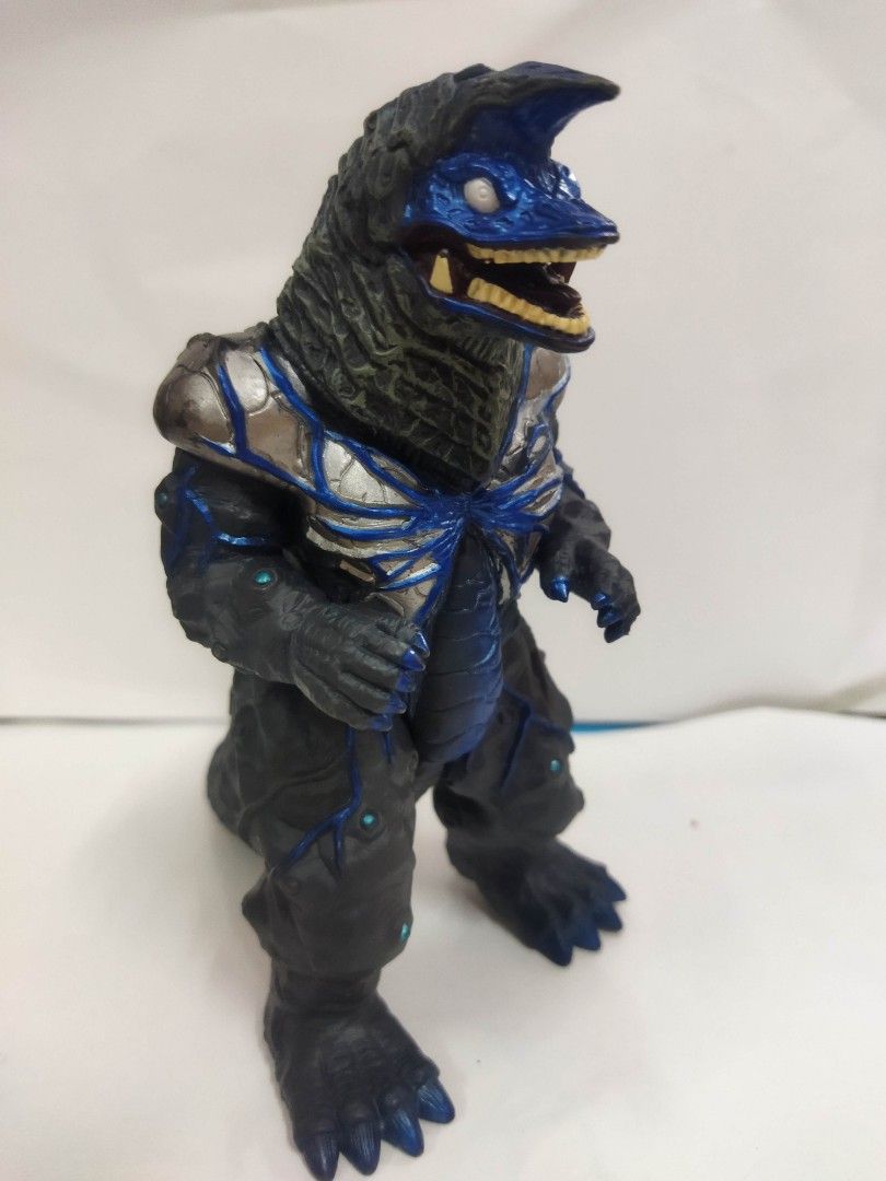 Ultraman x Ultra Monster DX Gorg Fire Golza, Hobbies & Toys, Toys ...