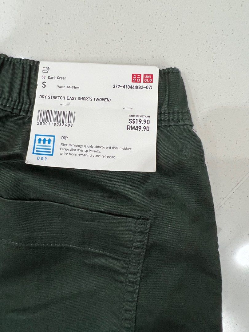 Uniqlo Short, Men's Fashion, Bottoms, Shorts on Carousell