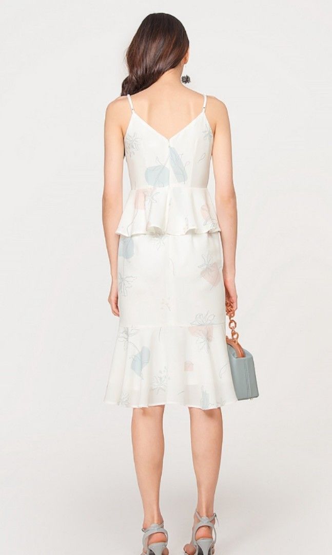 Fayth Wildflower perplum dress, Women's Fashion, Dresses & Sets ...