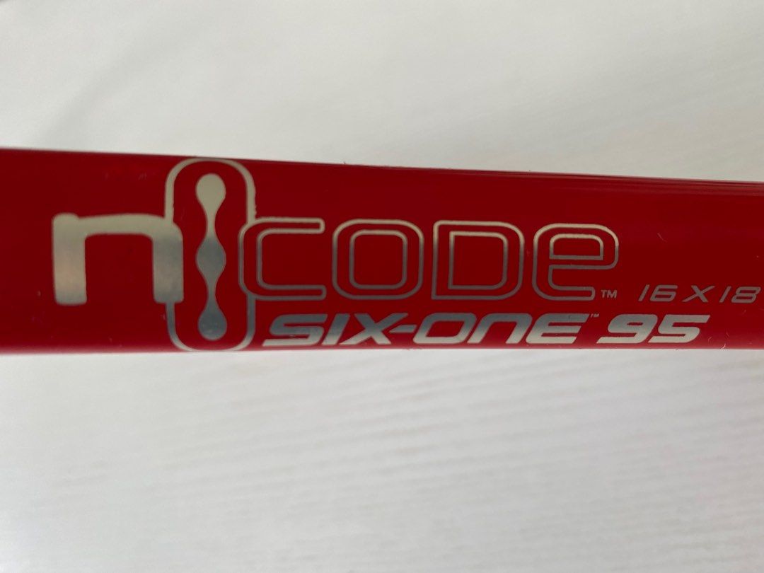 Wilson ncode six one Pro Staff 95 16*18, 運動產品, 運動與體育, 運動與體育 - 球拍和球類運動 ...