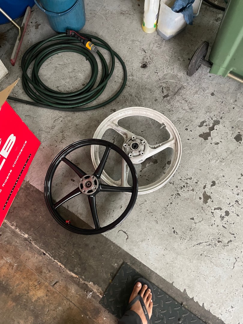 Y15zr/Sniper rims, Motorcycles, Motorcycle Accessories on Carousell