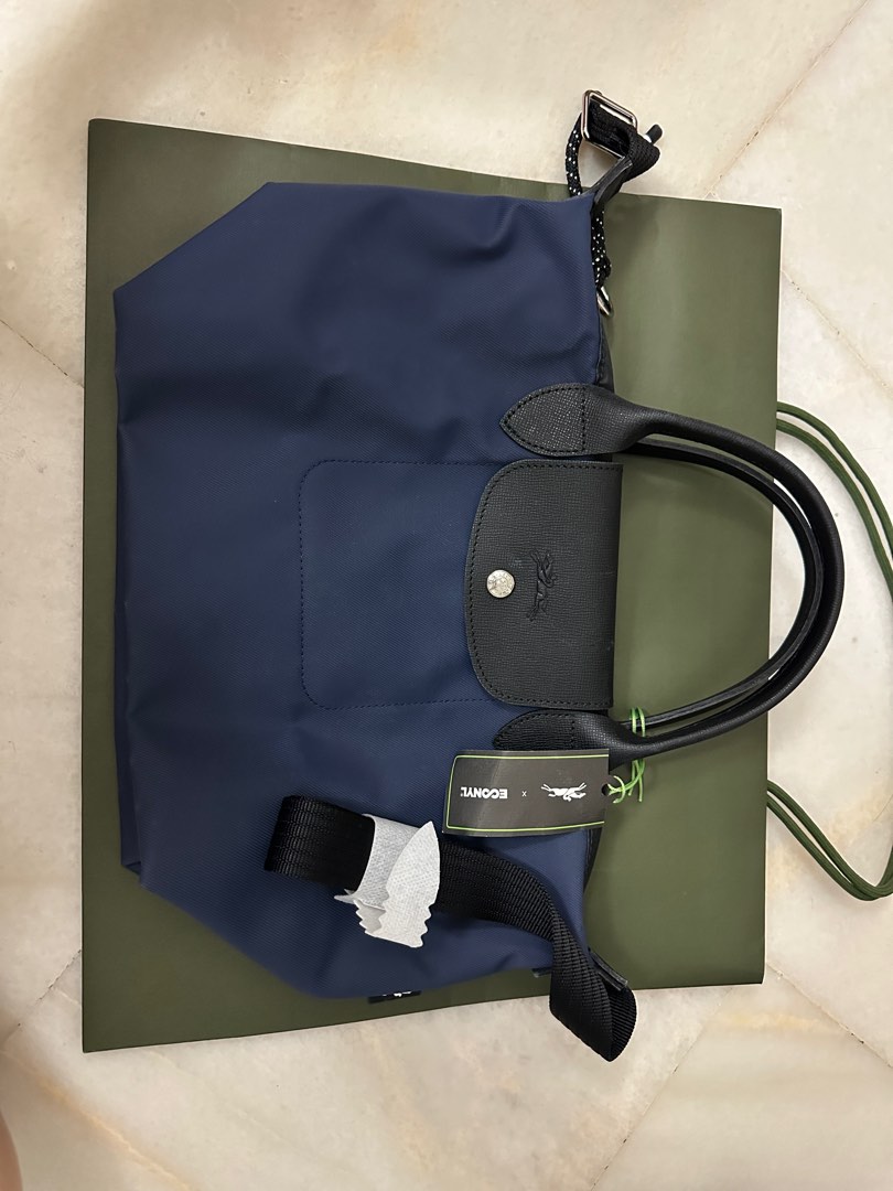 100% Authentic Longchamp Bag, Women's Fashion, Bags & Wallets, Shoulder ...