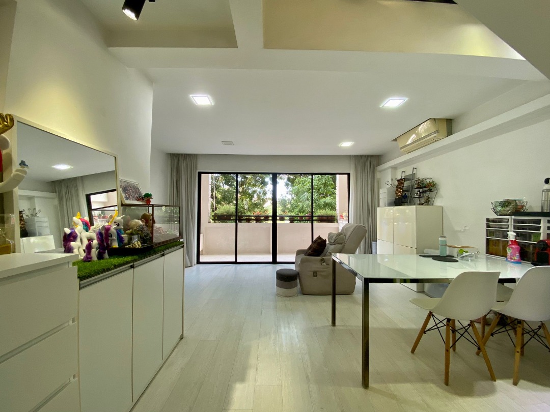 2 spacious common rooms in Jurong HDB EM for rent , Property, Rentals ...