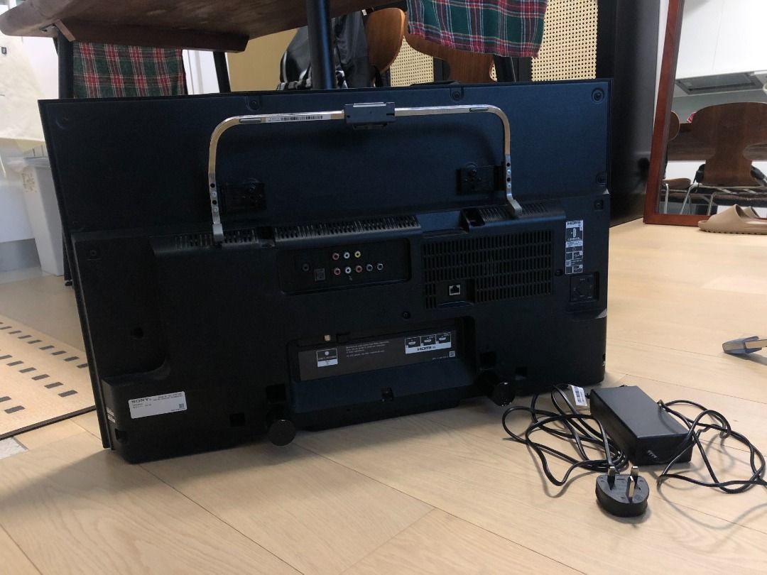 32吋 SONY KDL-32W700B LED電視 可連WI-FI上網 打機睇片 NETFLIX YOUTUBE, 家庭電器, 電視 ...