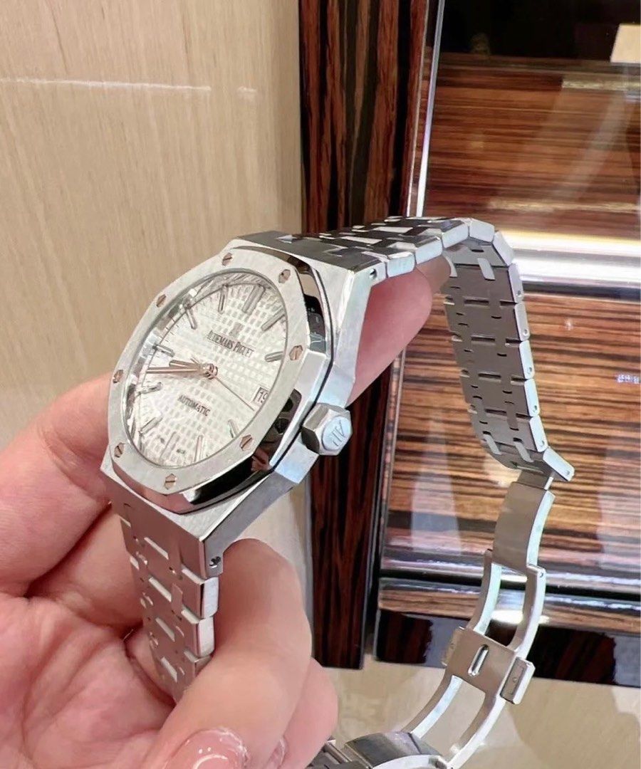Audemars Piguet AP15400st, Luxury, Watches on Carousell