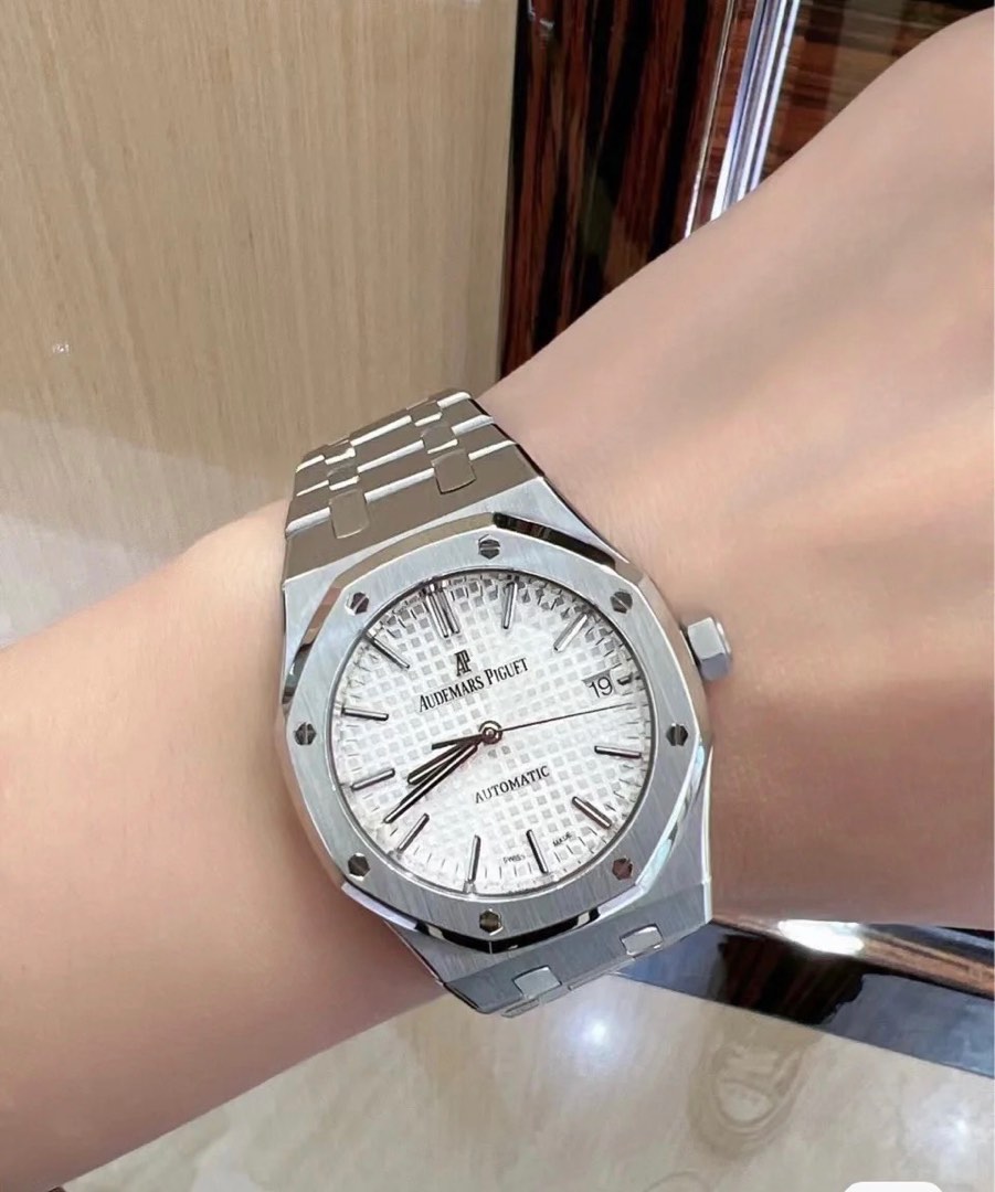Audemars Piguet AP15400st, Luxury, Watches on Carousell