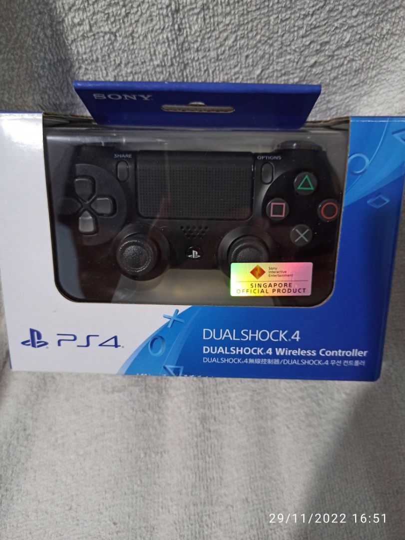 Authentic PS4 DualShock Controller, Video Gaming, Gaming Accessories, Controllers on Carousell