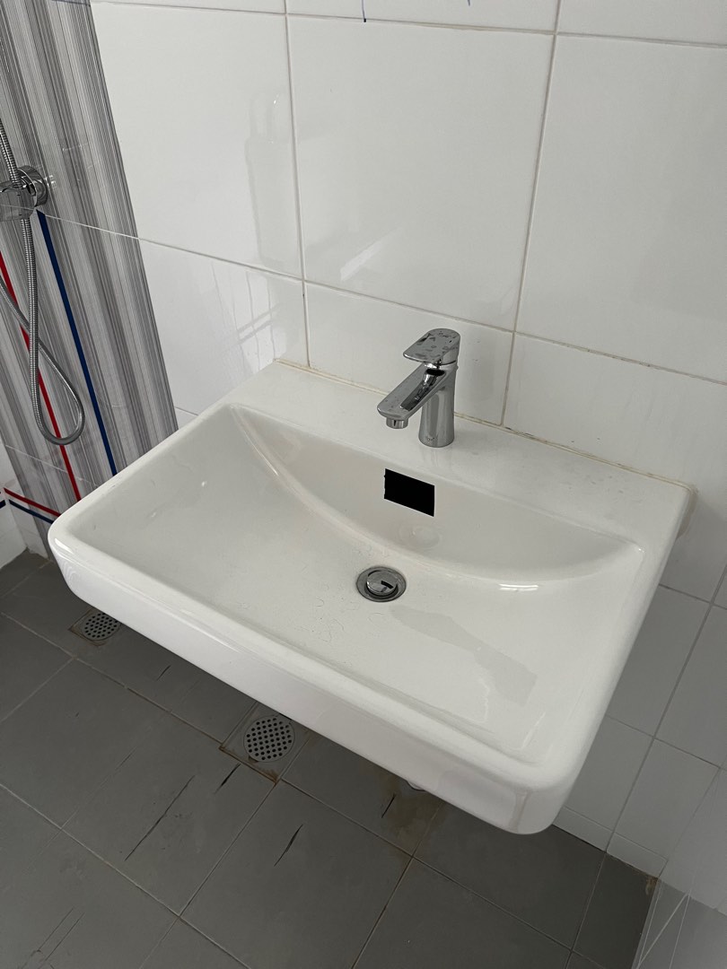 Brand new bathroom sink (BTO Project), Furniture & Home Living ...