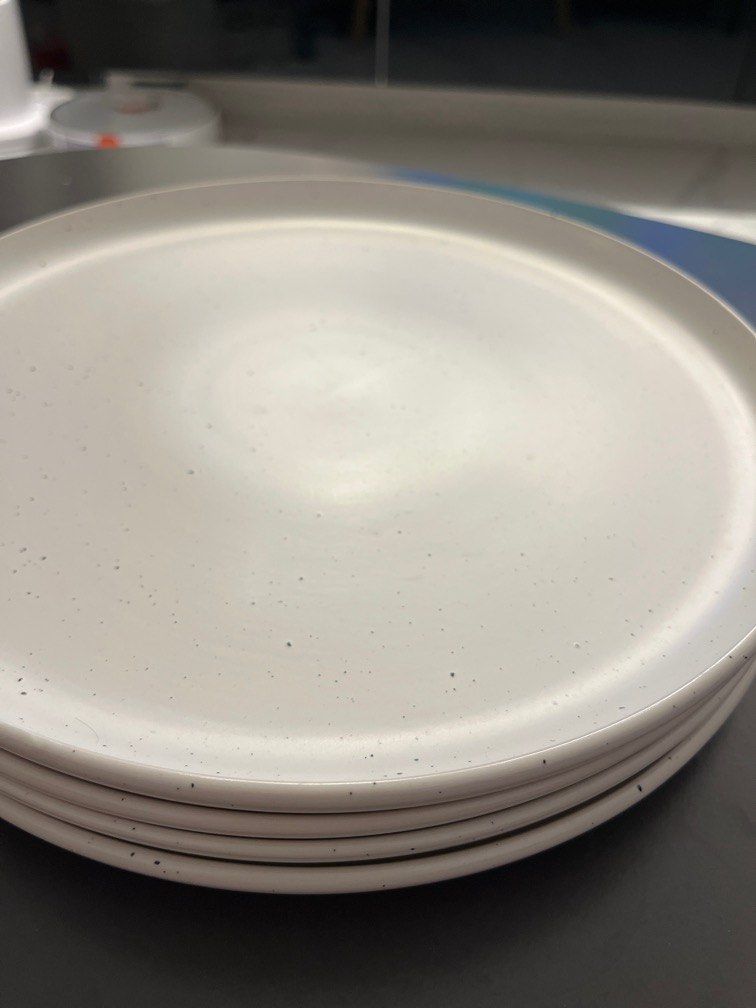 Castlery big plates (set of 4), Furniture & Home Living, Kitchenware ...