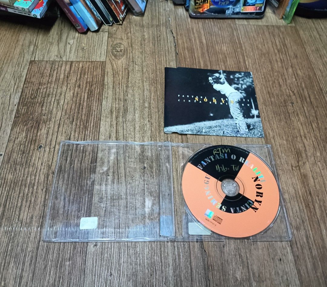 CD NORYN @ 1997 WARNER MUSIC MALAYSIA SDN BHD.., Hobbies & Toys, Music ...