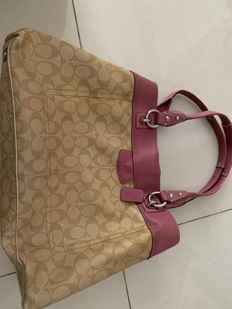 Coach Authentic Big shoulder bag , Women's Fashion, Bags & Wallets ...
