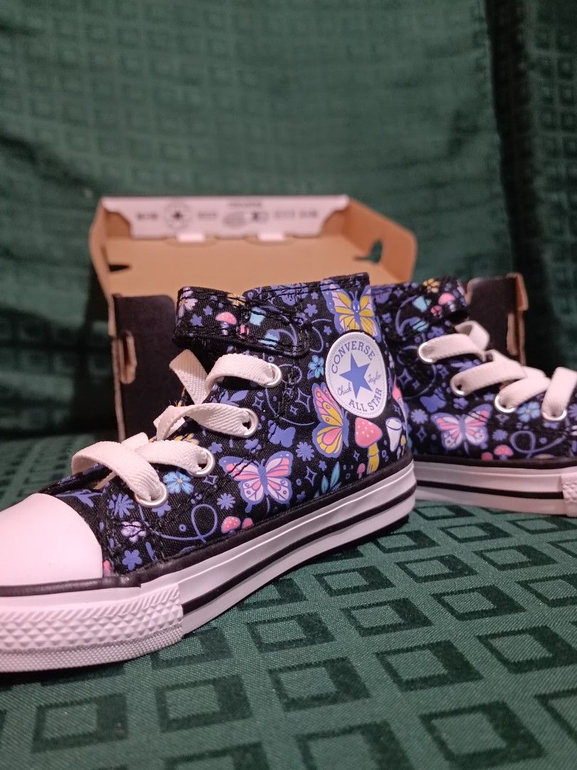 Converse Kids, Babies & Kids, Babies & Kids Fashion on Carousell