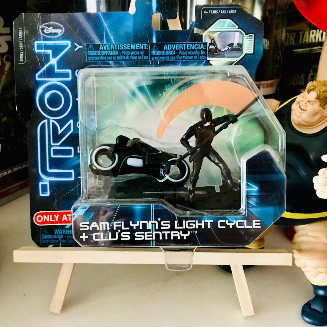 DISNEY TRON LEGACY SAM FLYNN'S LIGHT CYCLE + CLU'S SENTRY, Hobbies ...
