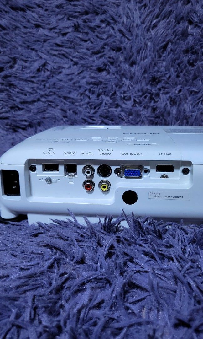 EPSON EB-X18 PROJECTOR, TV & Home Appliances, TV & Entertainment ...