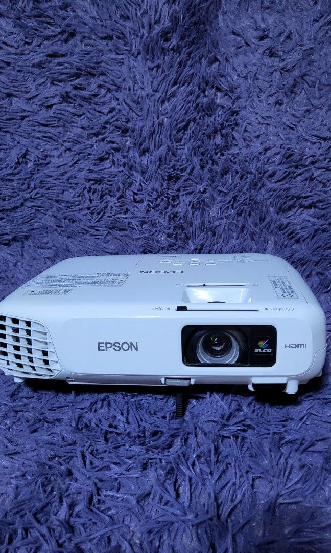 EPSON EB-X18 PROJECTOR, TV & Home Appliances, TV & Entertainment ...