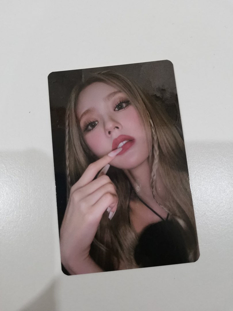 gidle-miyeon-photocard-hobbies-toys-collectibles-memorabilia-k
