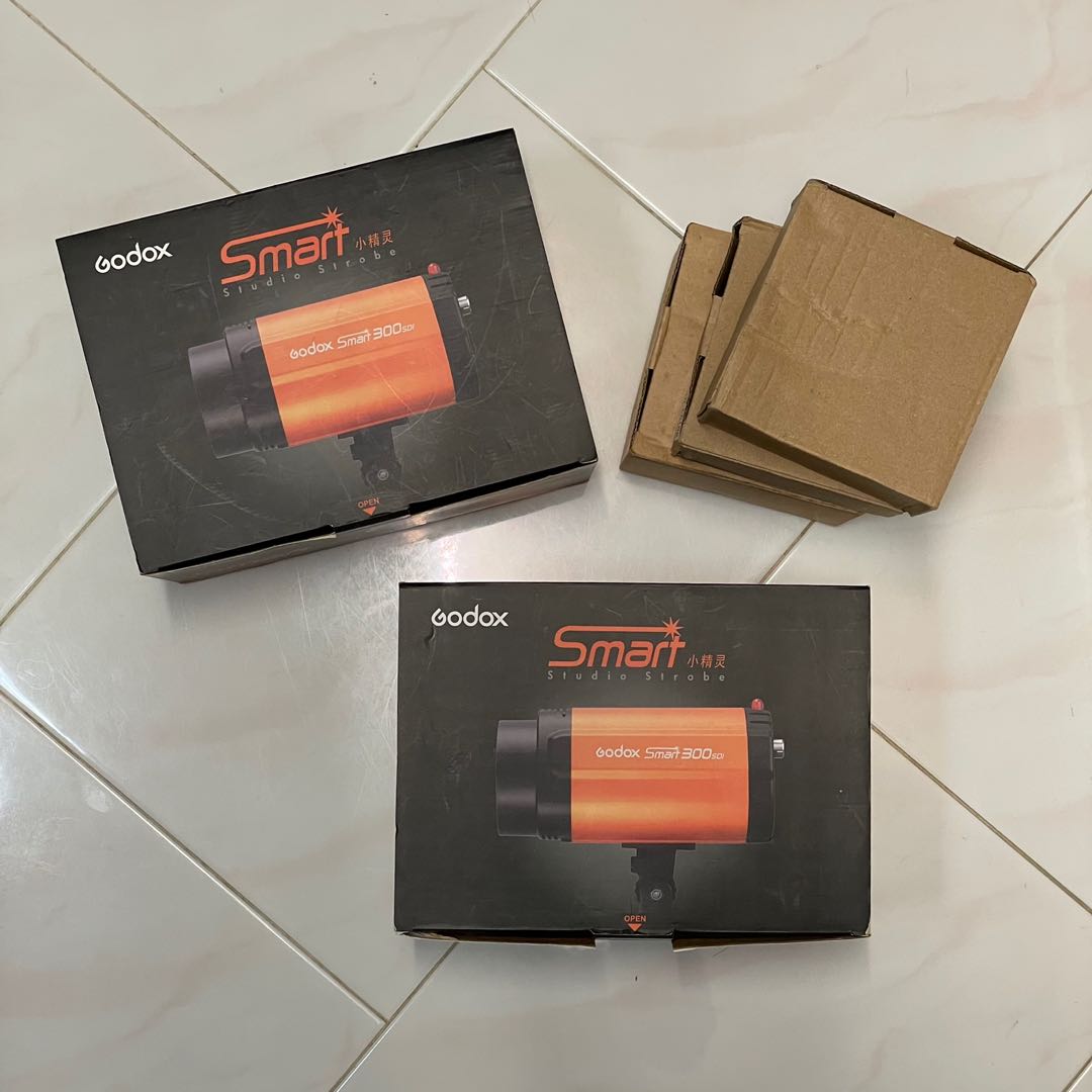 Godox Smart 300 SDI And Accessories, Photography, Photography ...