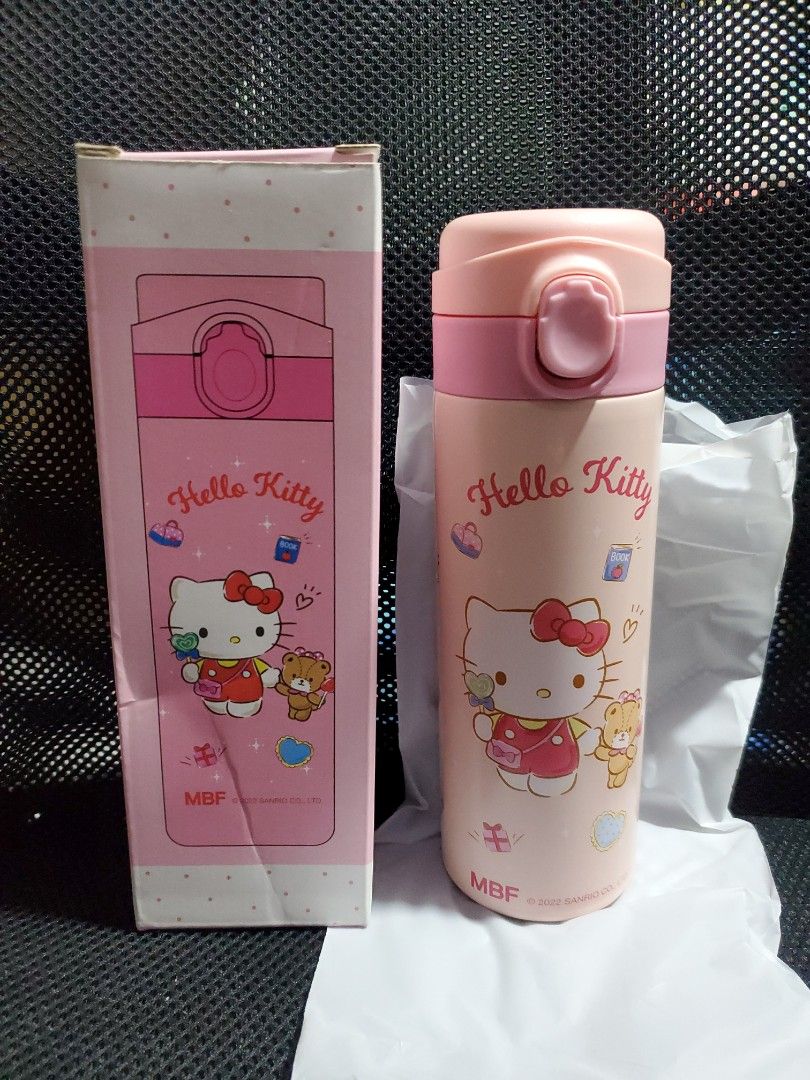 Hello Kitty 彈蓋直飲壺，容量420ml , 全新未用過有盒, 傢俬＆家居, 廚具和餐具, 廚水杯、水壺 - Carousell