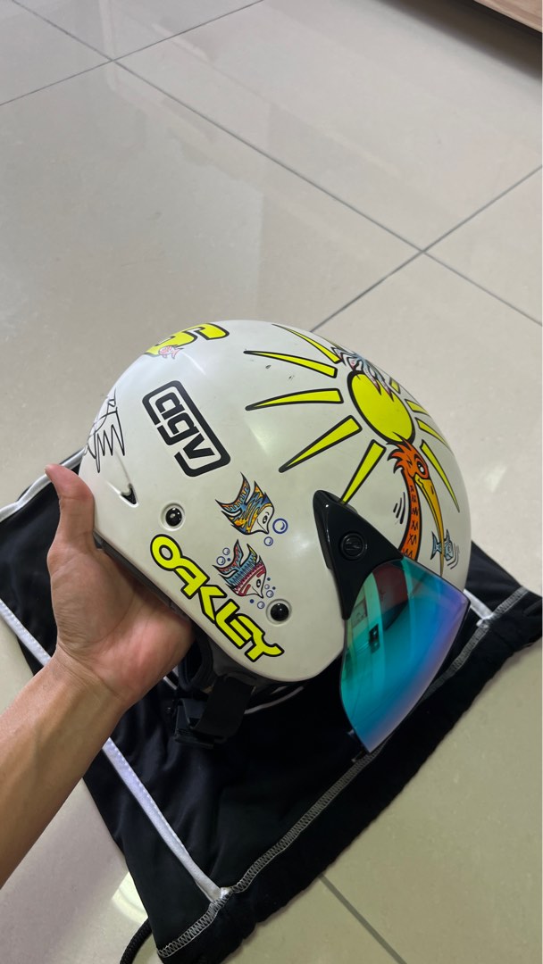 Helmet AGV Bali Zoo saiz XL, Motorbikes on Carousell