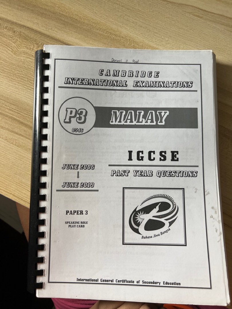 IGCSE MALAY P3 & P4 (0546), Hobbies & Toys, Books & Magazines, Textbooks on Carousell