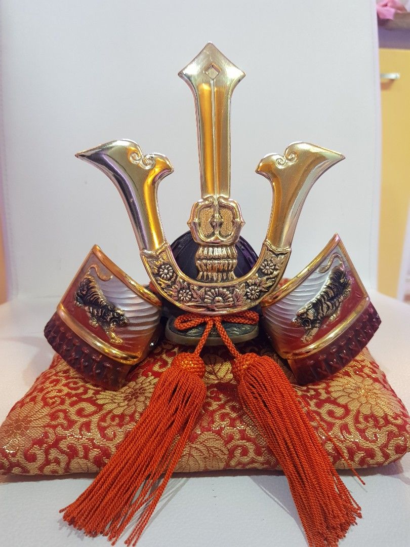Japan Auth Samurai Crown Collectors Item, Hobbies & Toys, Memorabilia ...
