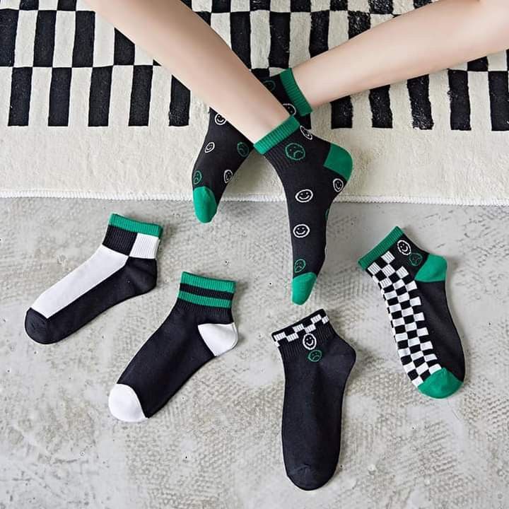 Medjas, Men's Fashion, Watches & Accessories, Socks on Carousell