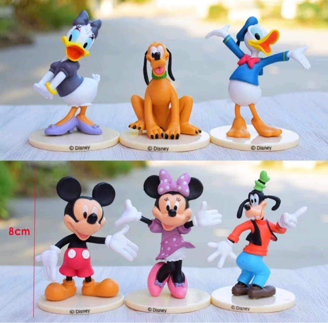 Mickey minnie mouse donald pluto daisy disney characters winnie the ...