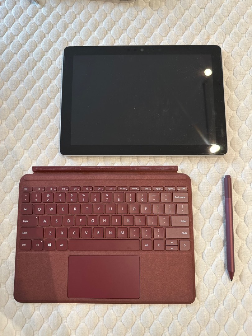 Microsoft Surface Go 128GB + Keyboard and Pen, Mobile Phones & Gadgets ...