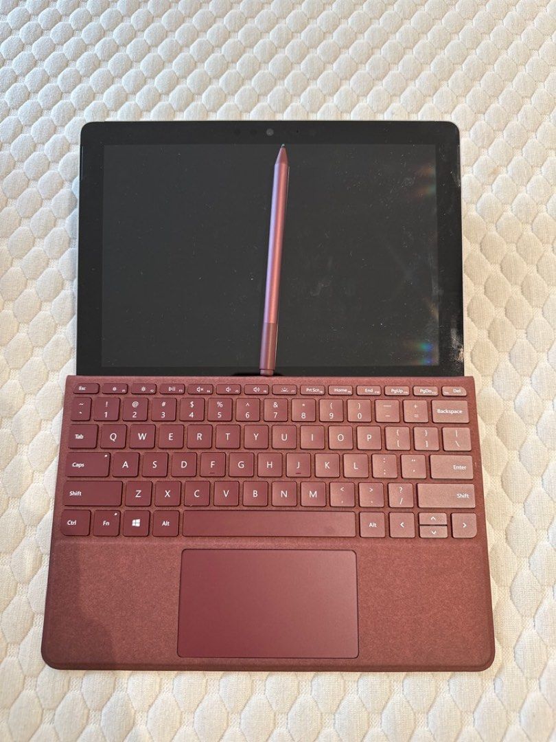 Microsoft Surface Go 128GB + Keyboard and Pen, Mobile Phones & Gadgets ...