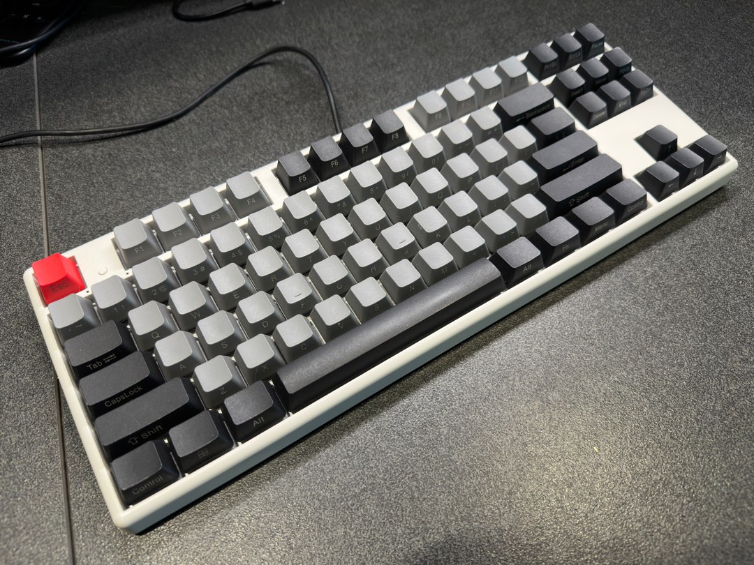 NIZ Plum 寧芝 X87 靜電容鍵盤 87鍵 (45g 白色有線), 電腦＆科技, 電腦周邊及配件, 電腦鍵盤及相關產品 - Carousell