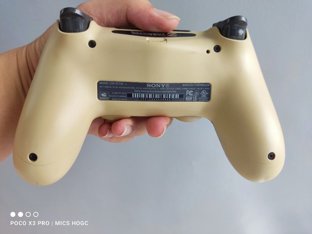 Original DS4 V2 Wireless Controller (Gold), Video Gaming, Gaming ...