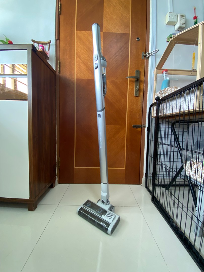 Philips XC4201/01 Stick Cordless 2 in 1 Vacuum Cleaner, TV & Home ...