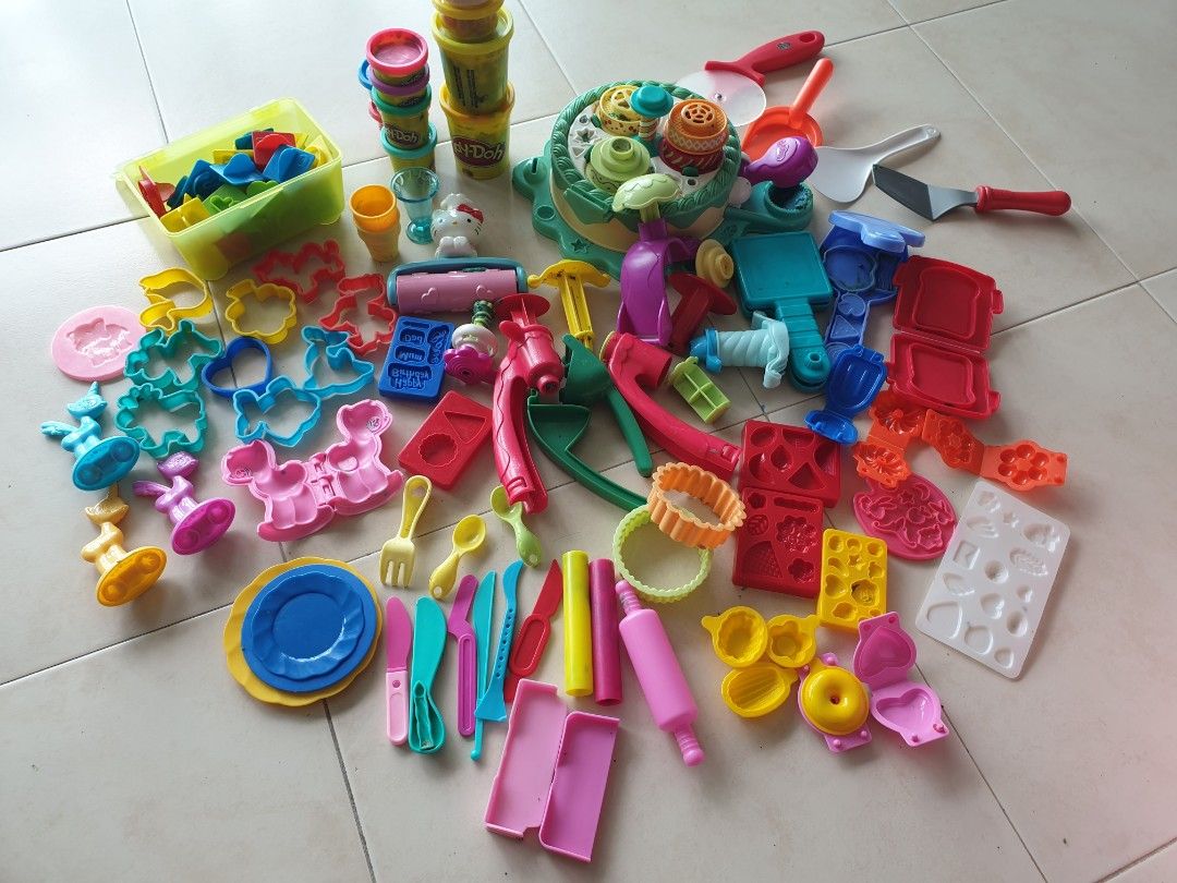 Cheap Play Doh set and more (more than 100 pieces), Hobbies & Toys, Toys & Games on Carousell