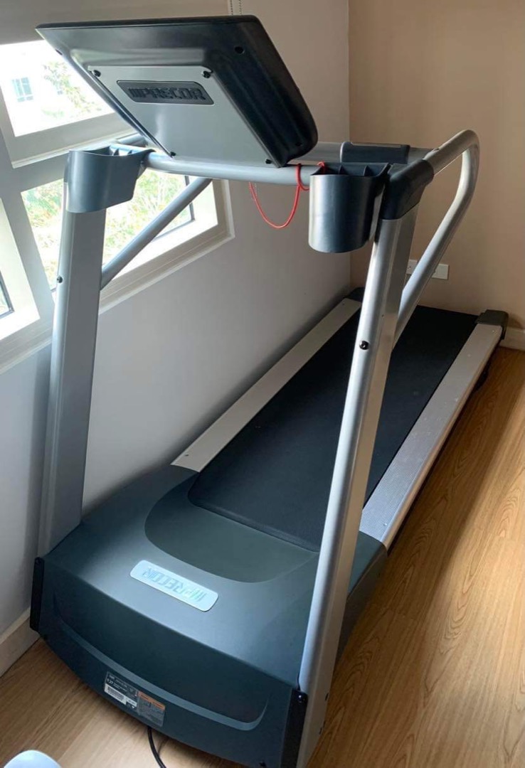 Precor M9.27i Treadmill, Sports Equipment, Exercise & Fitness, Cardio ...