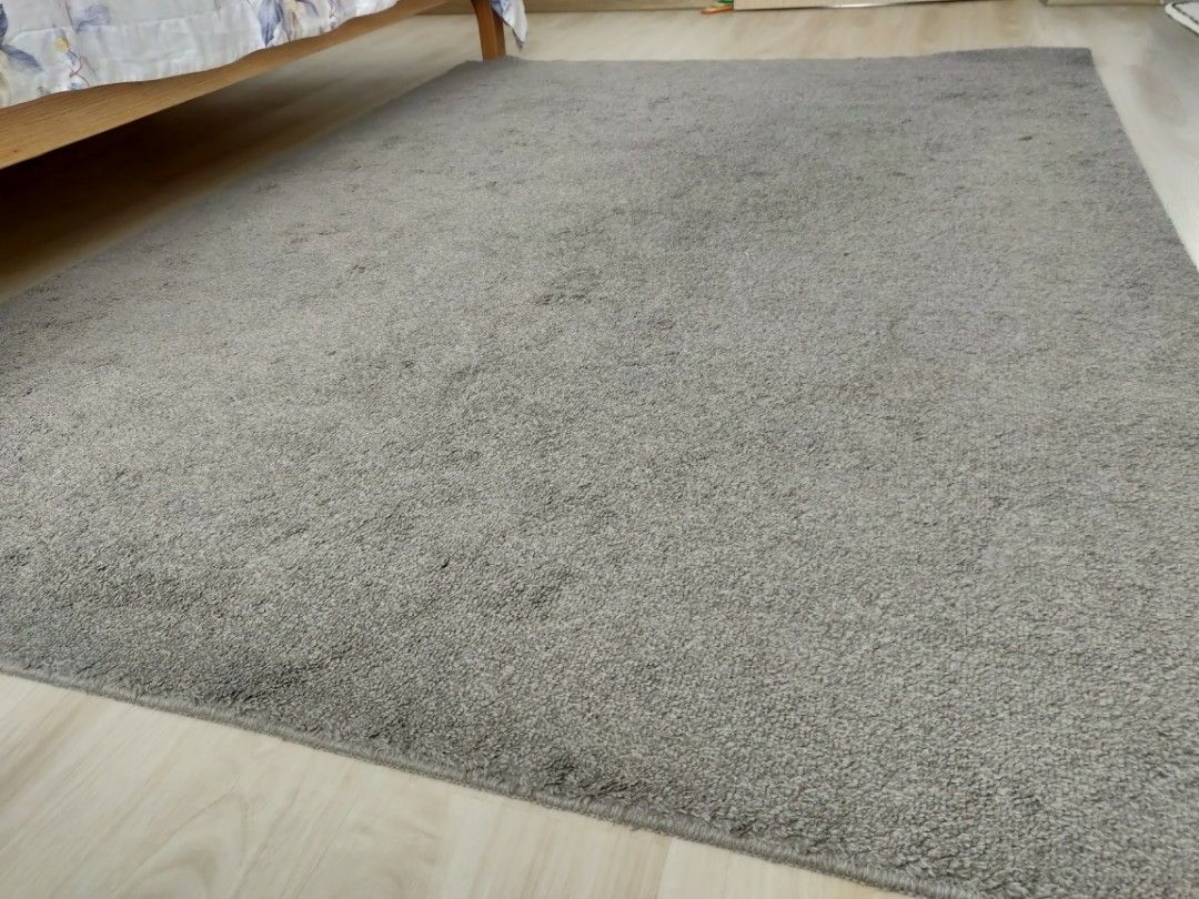 Preloved (authentic) Muji Rug, Furniture & Home Living, Home Decor ...