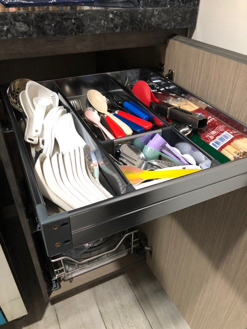 Pull out tray / shelf, Furniture & Home Living, Kitchenware & Tableware ...