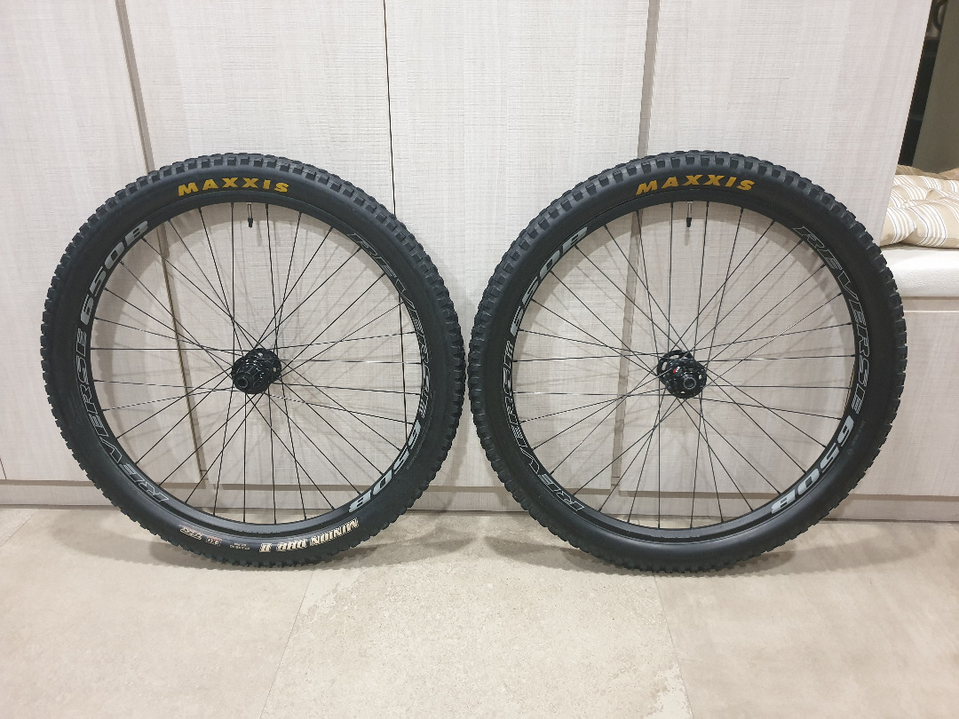 Reverse Components Rims 650B AM/EN Wheelset with FireEye and ARC MTB ...