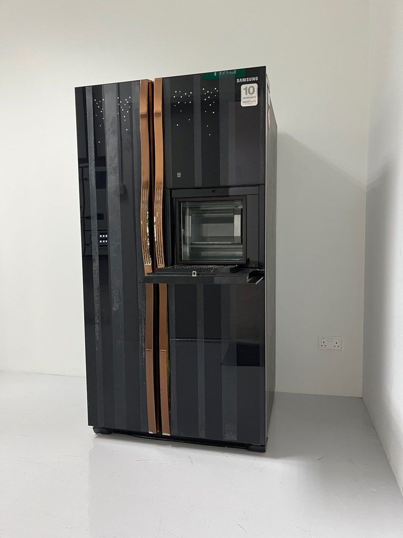 Samsung refrigerator designed by Massimo Zucchi, TV & Home Appliances ...
