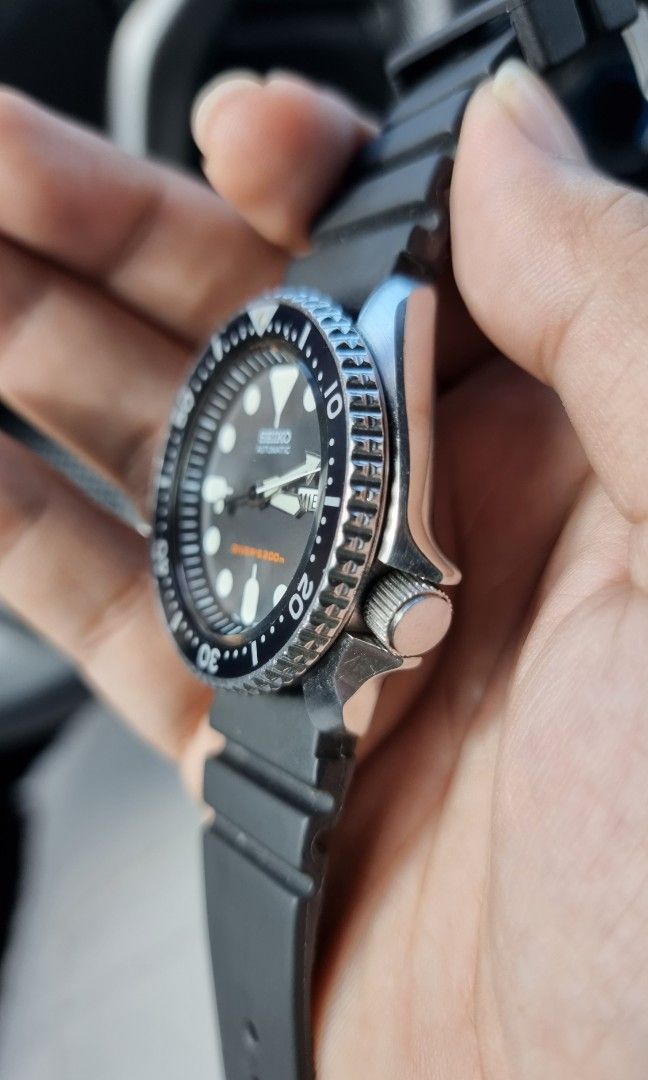 Seiko SKX007K with FREE Strap, Luxury, Watches on Carousell